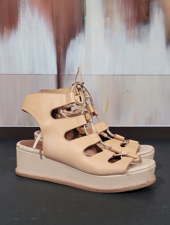 Jeffrey Campbell | Shoes | Jeffrey Campbell Ximeno Size 85 Gladiator ...